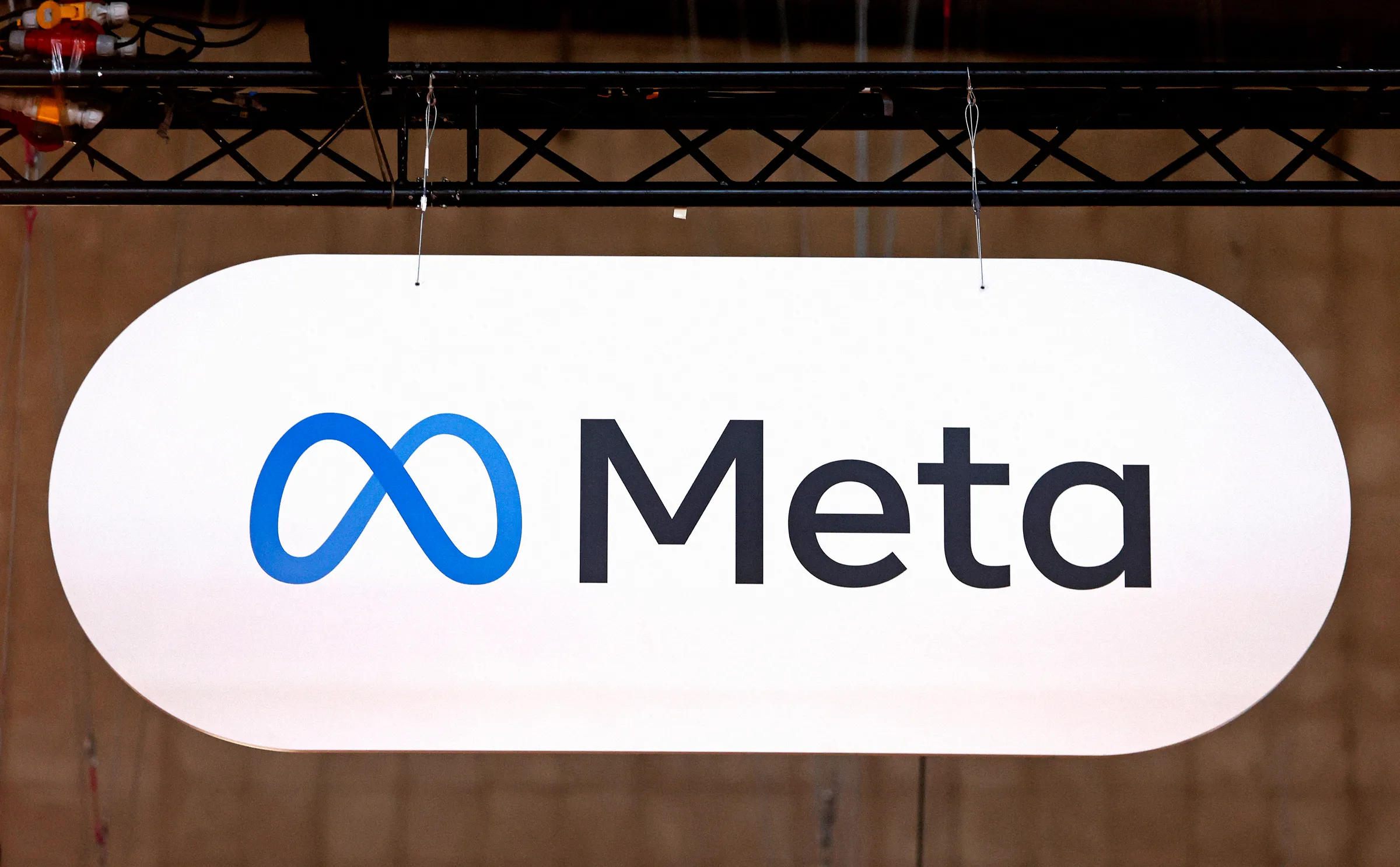 Meta Rolls Out AI Translation Feature on Instagram and Facebook